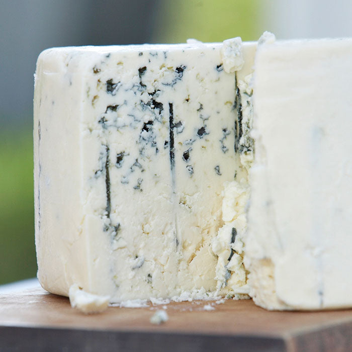 Maytag Blue Cheese Wheel – Maytag Dairy Farms, LLC